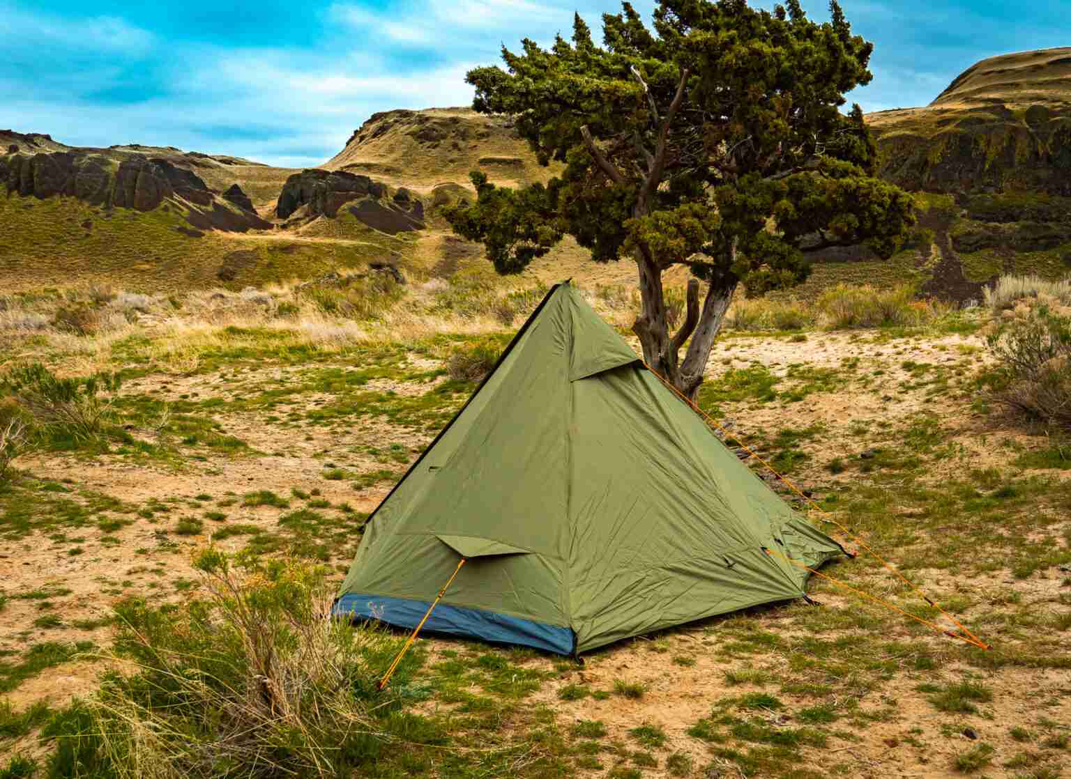 8 Best Ultralight Tents for Long Distance Hiking in 2025: Top Picks for ...